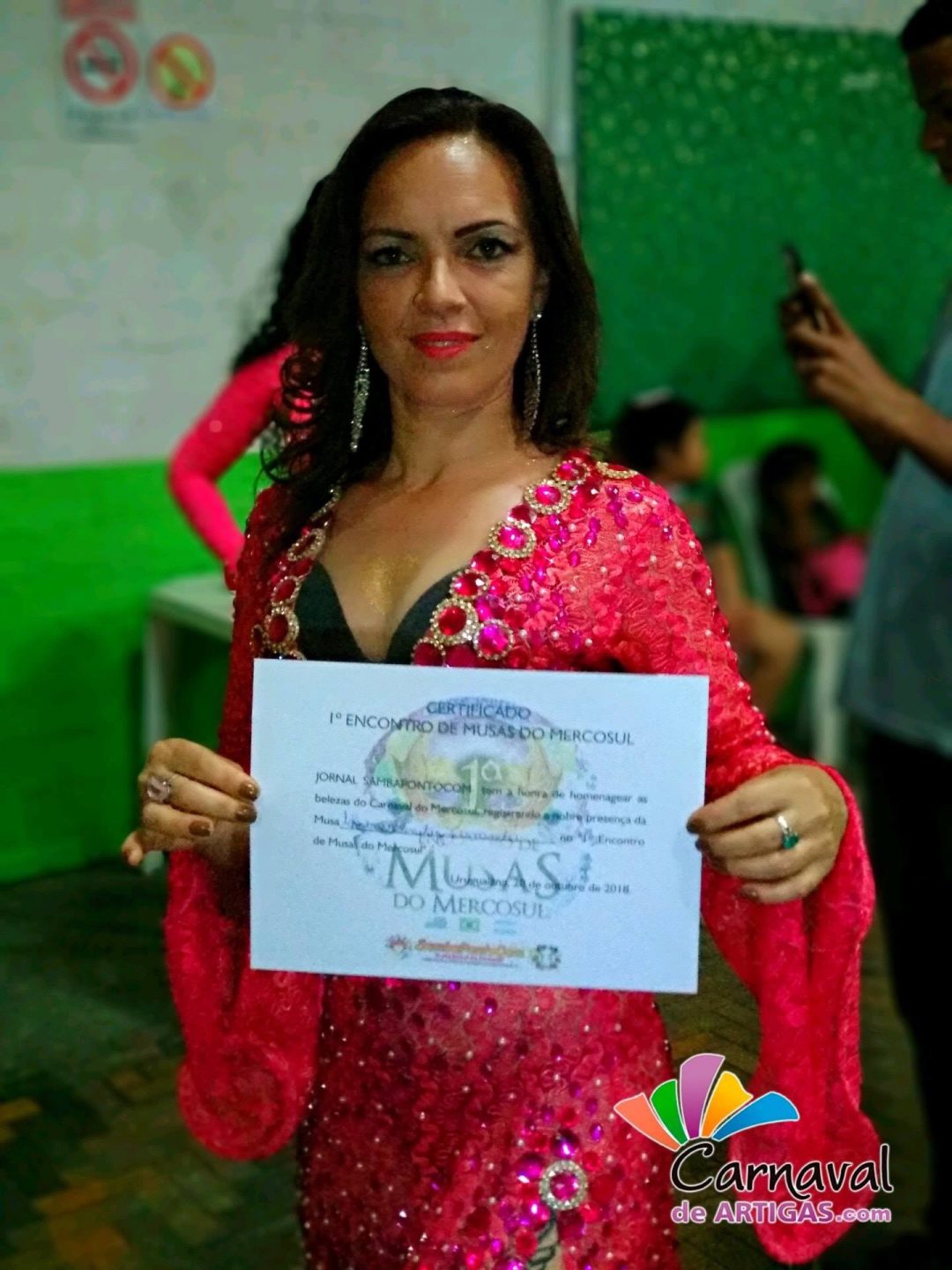 MUSA DE LA ESCUELA DE SAMBA AYUI REPRESENTÓ NUESTRO CARNAVAL EN ...